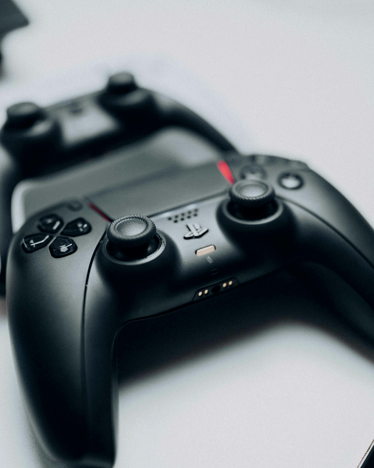 Replacing Your Game Station Power Cord: The IEC C7 Solution for PS3, P ...